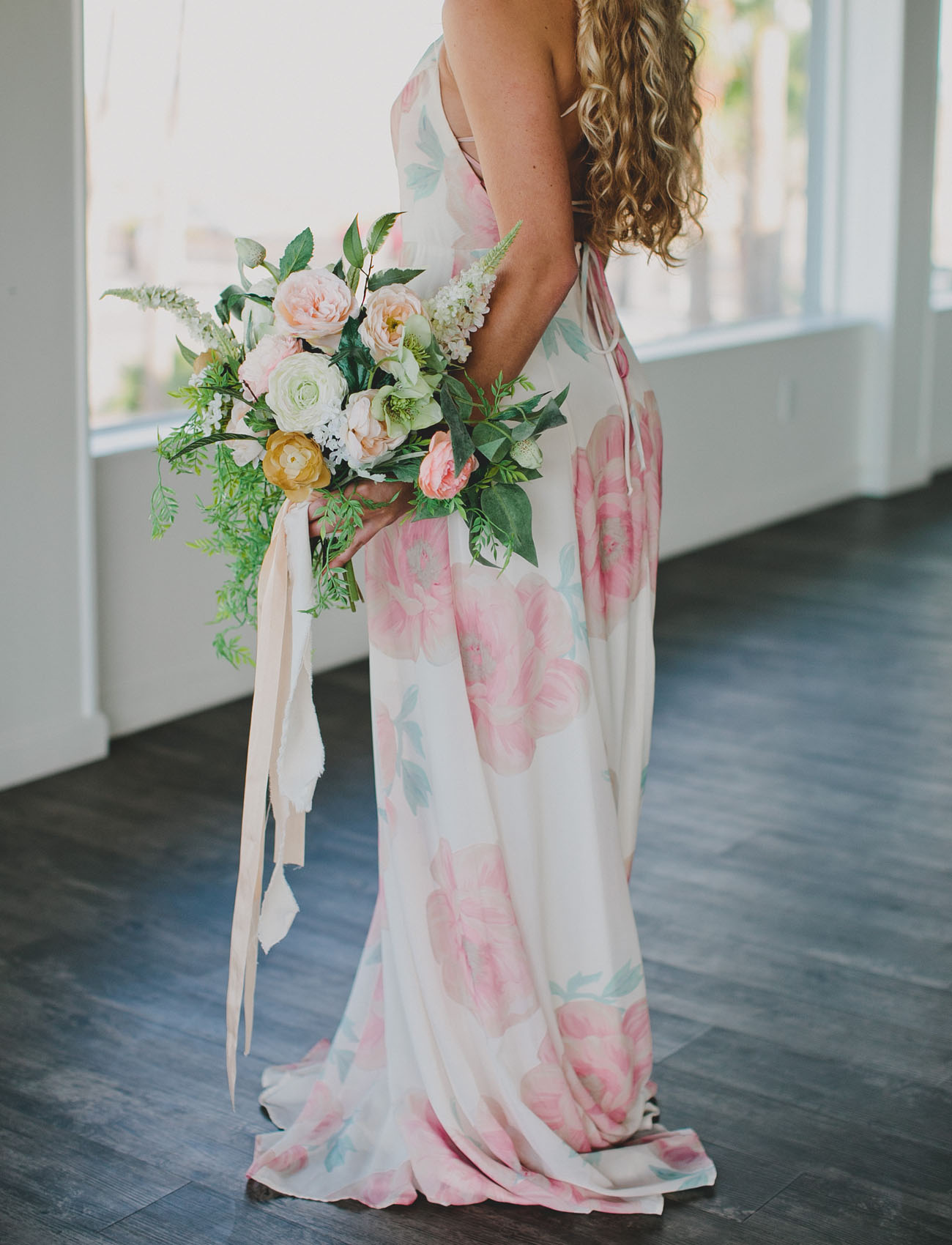 Diy Silk Flower Bouquet For An Elopement Green Wedding Shoes