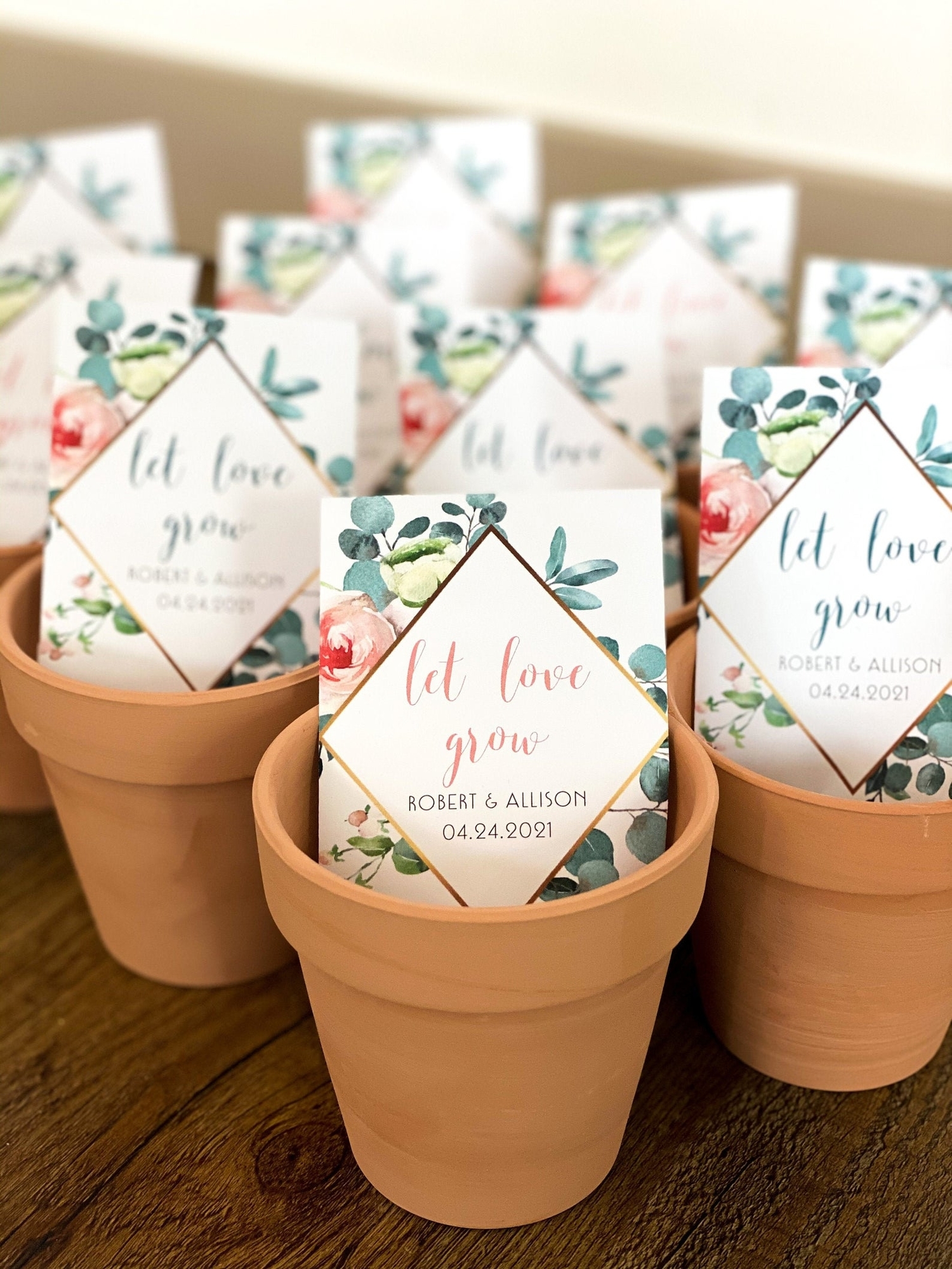 39 Creative And Unique Wedding Favor Ideas Your Guests Will Love