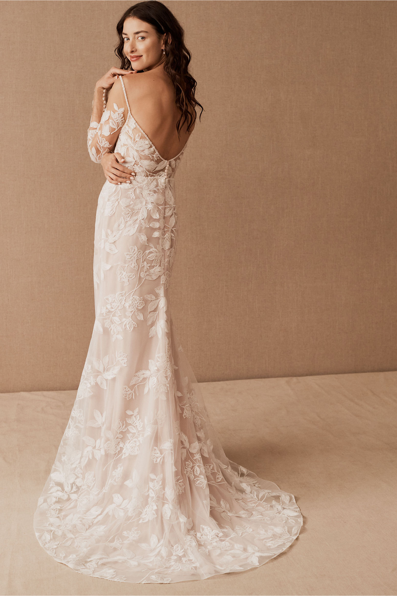37 Lace Wedding Dresses For a Romantic Bridal Look