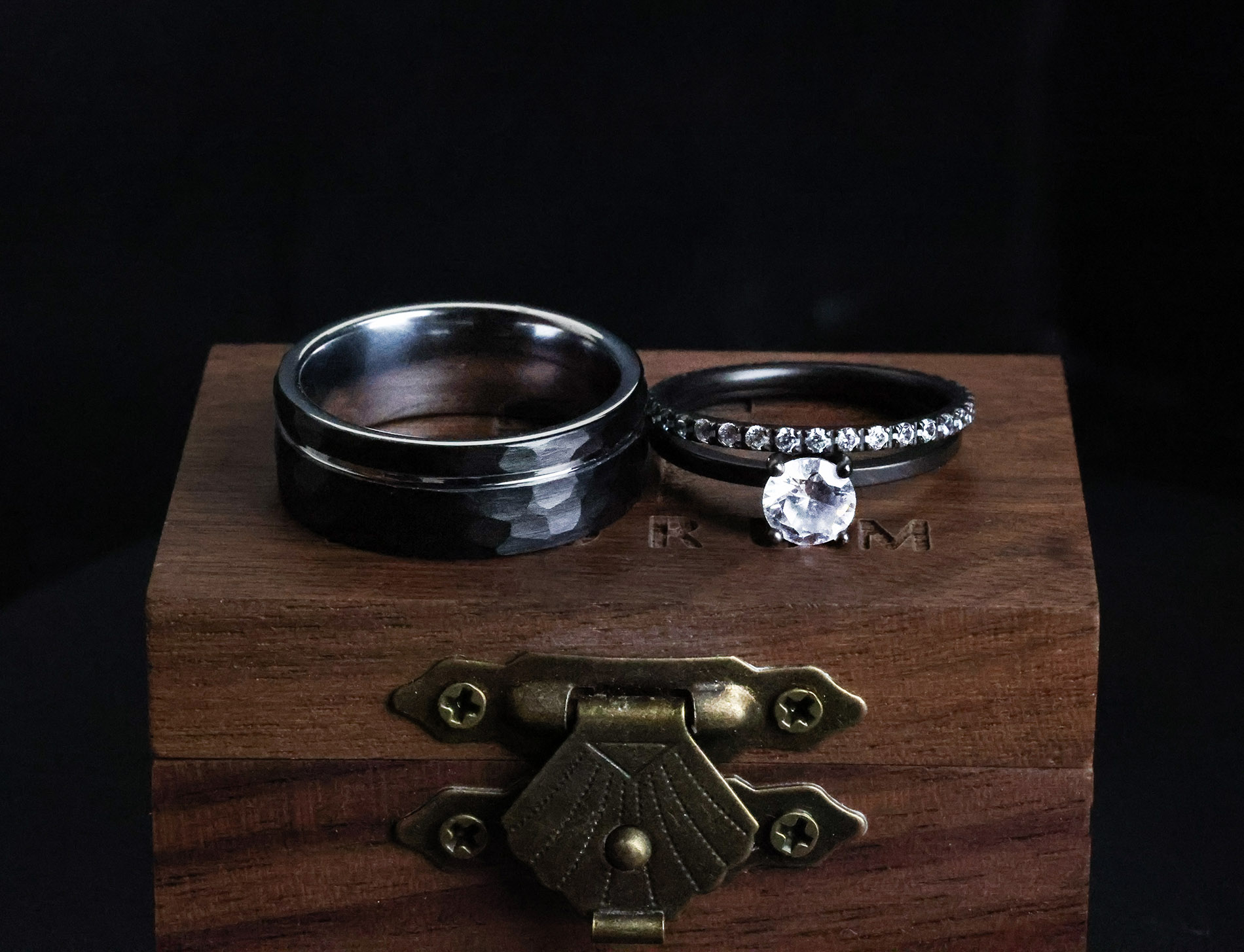 Thorum's Uniquely Crafted Engagement/Wedding Rings are SO Aesthetically ...