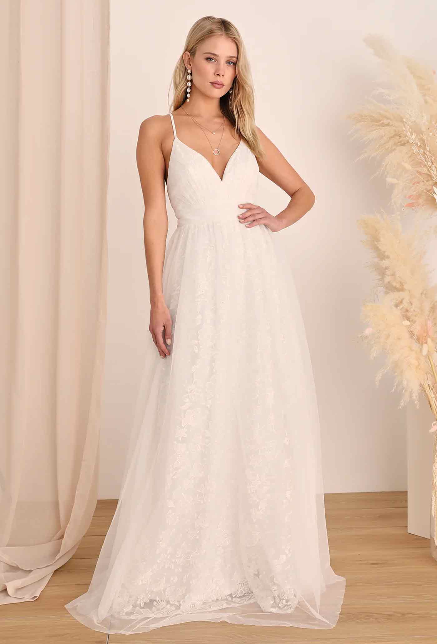 33 Best A-Line Wedding Dresses - Complete Style Guide
