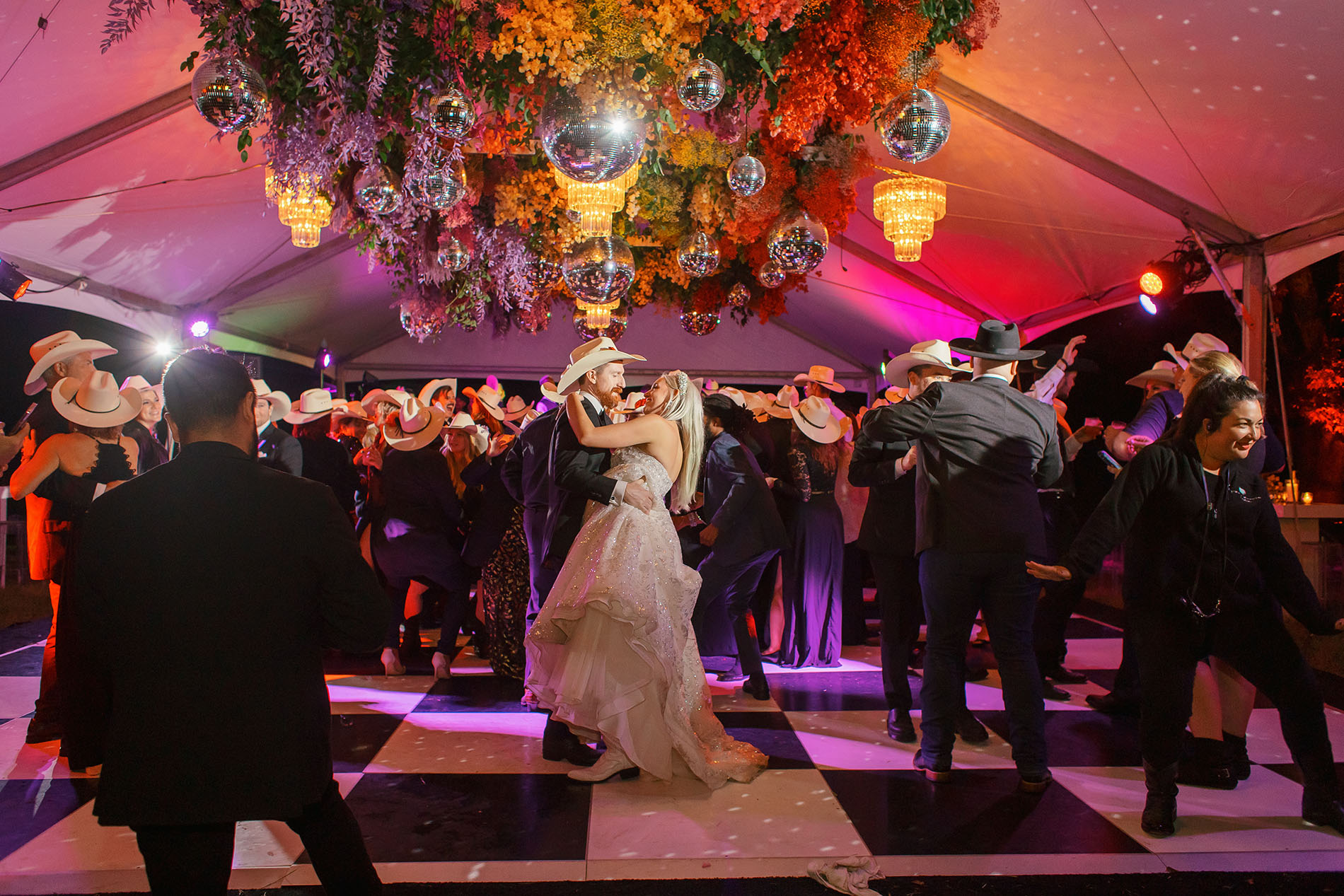 19 Questions You Should Ask Your Wedding DJ or Band