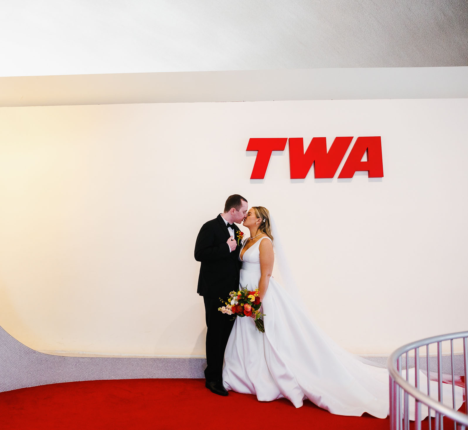 A Retro Air Travel Inspired Wedding at TWA Hotel for This Pilot and ...