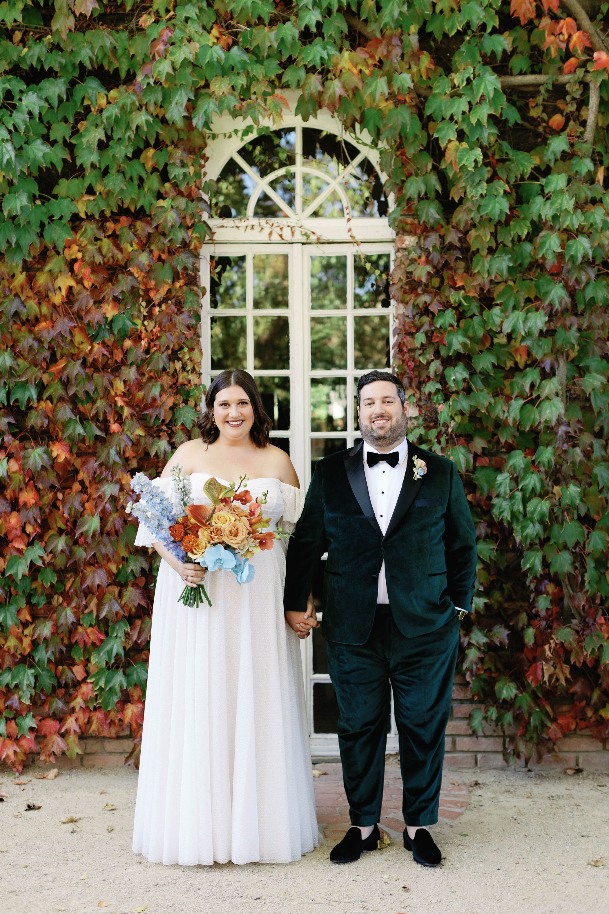 A "Funky Formal" Wedding Full of Color in Los Alamos, California