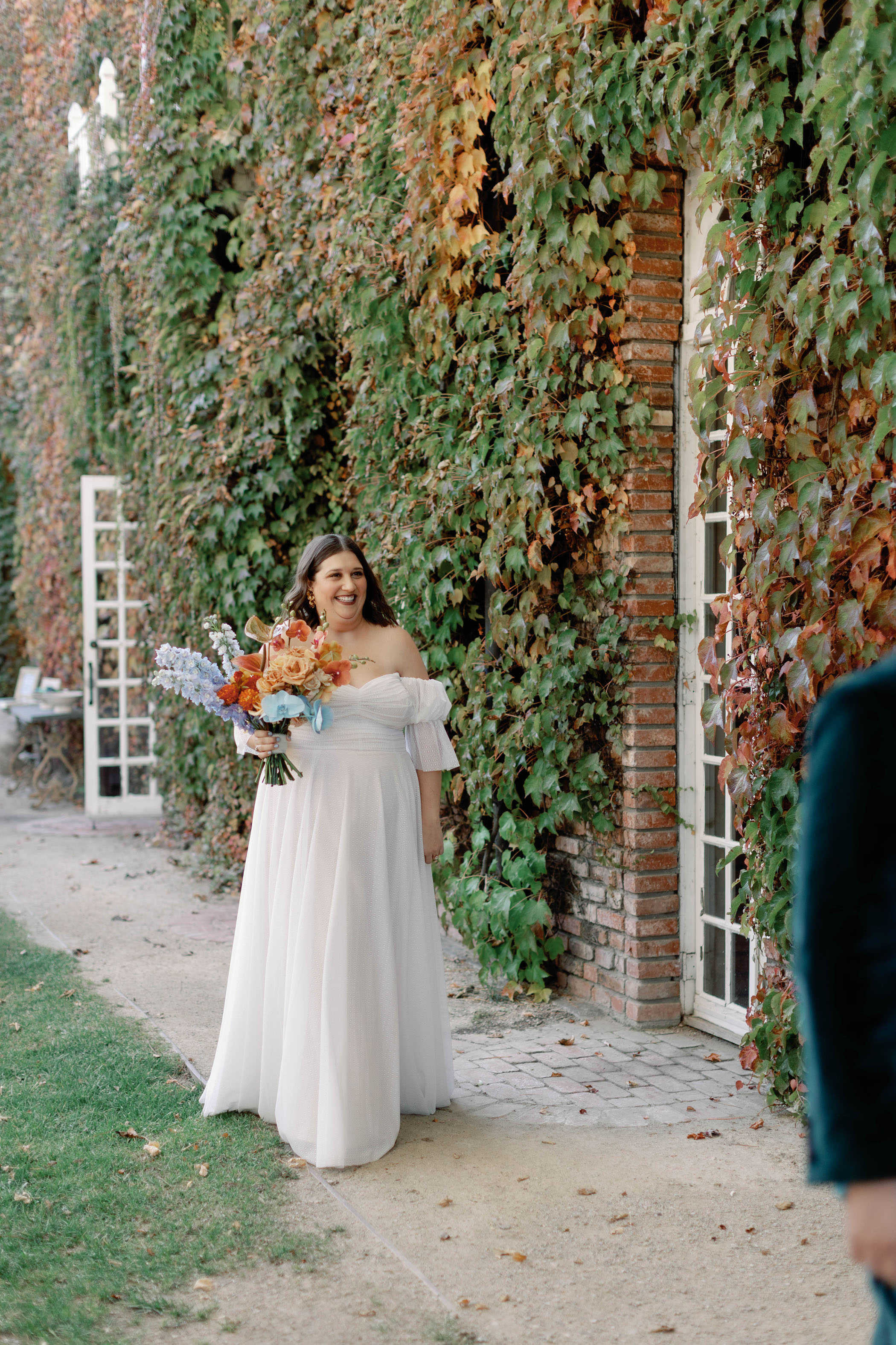 A "Funky Formal" Wedding Full of Color in Los Alamos, California