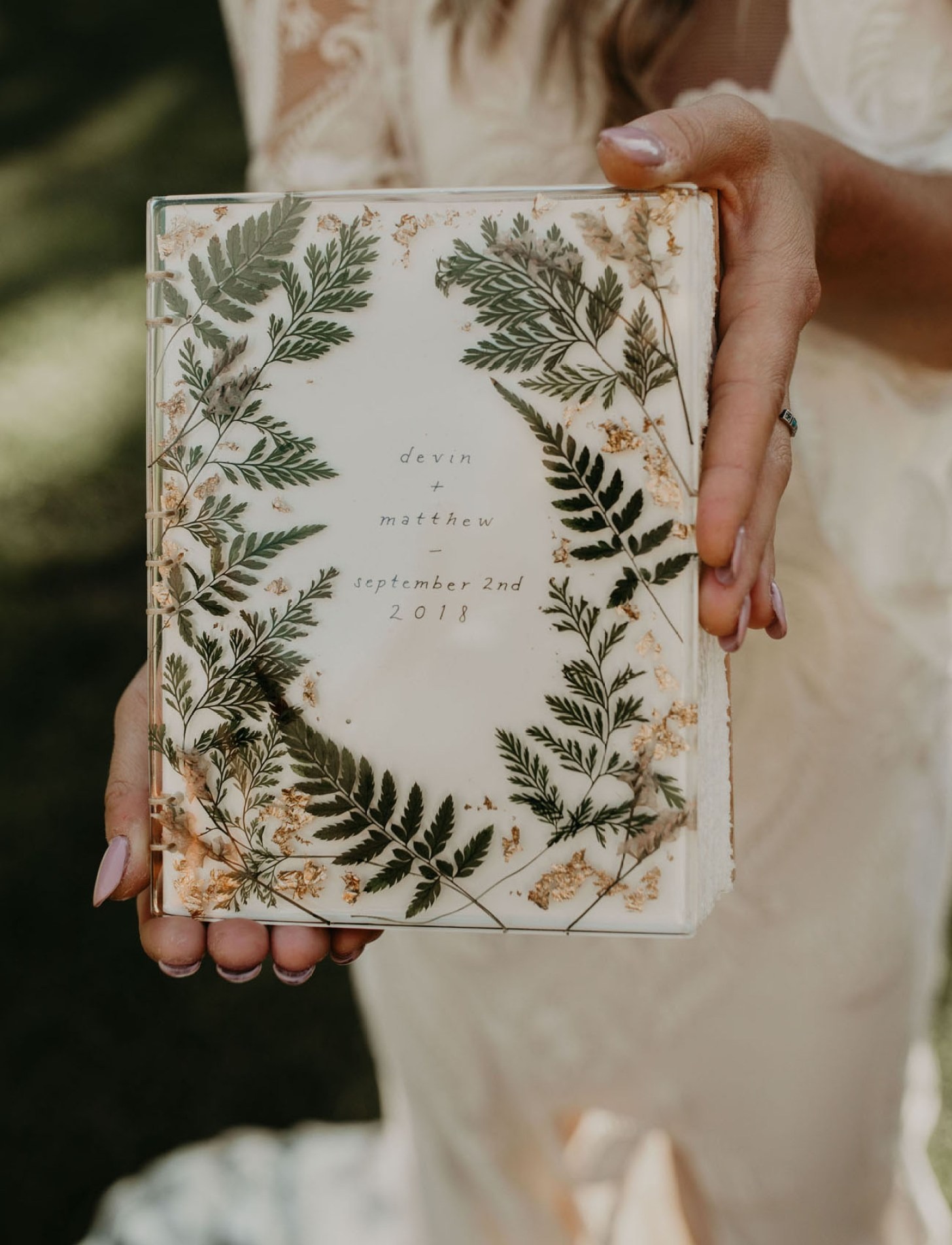 33 Wedding Guest Book Ideas for Every Wedding Style