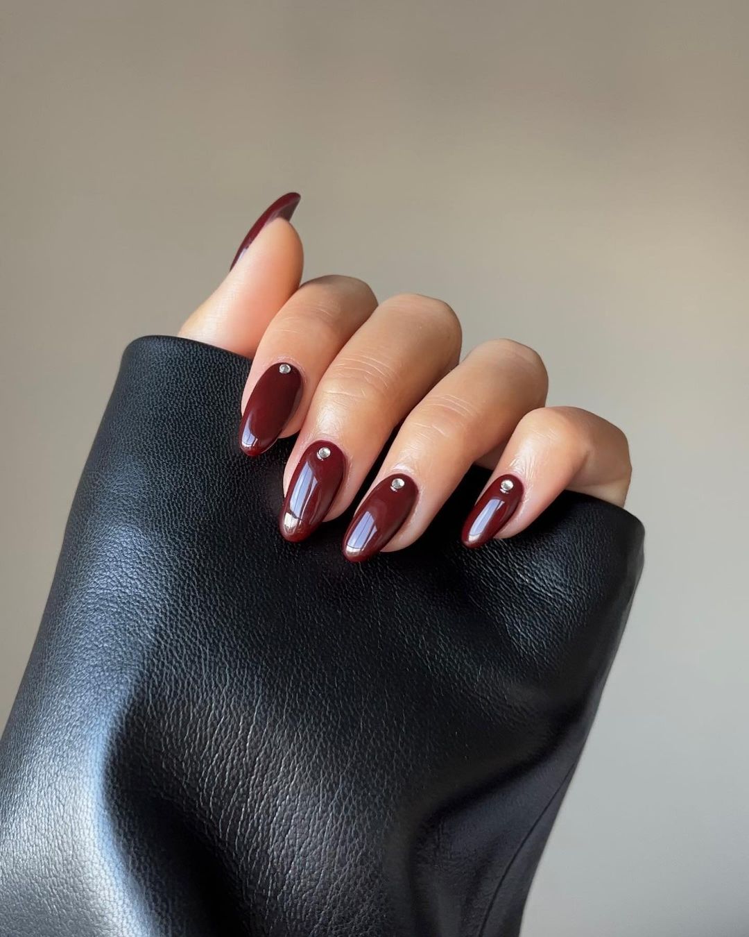 63 Cute Fall Nail Designs and Ideas Trending in Autumn 2025