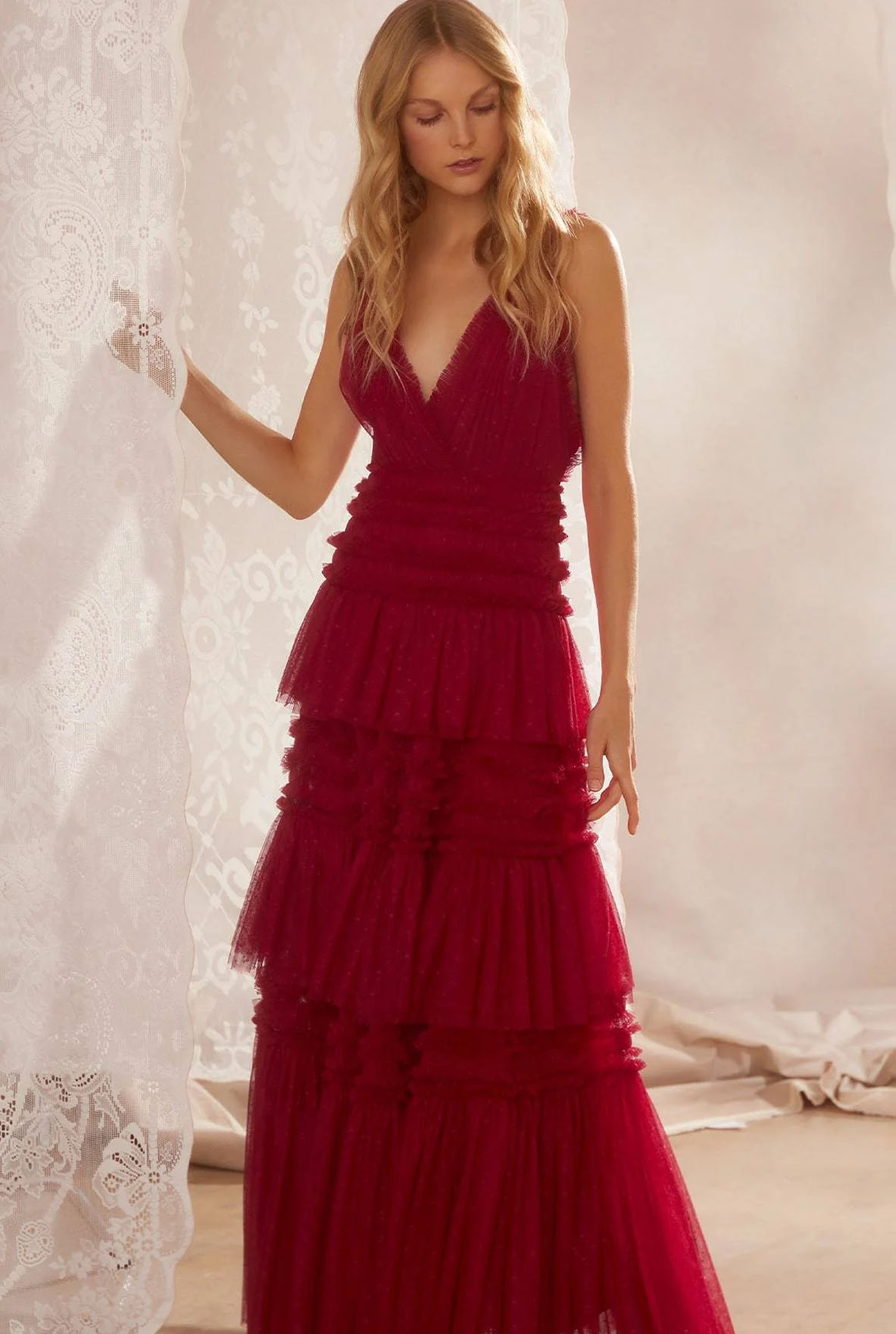 31 Beautiful Red Wedding Dresses We’re Obsessed With