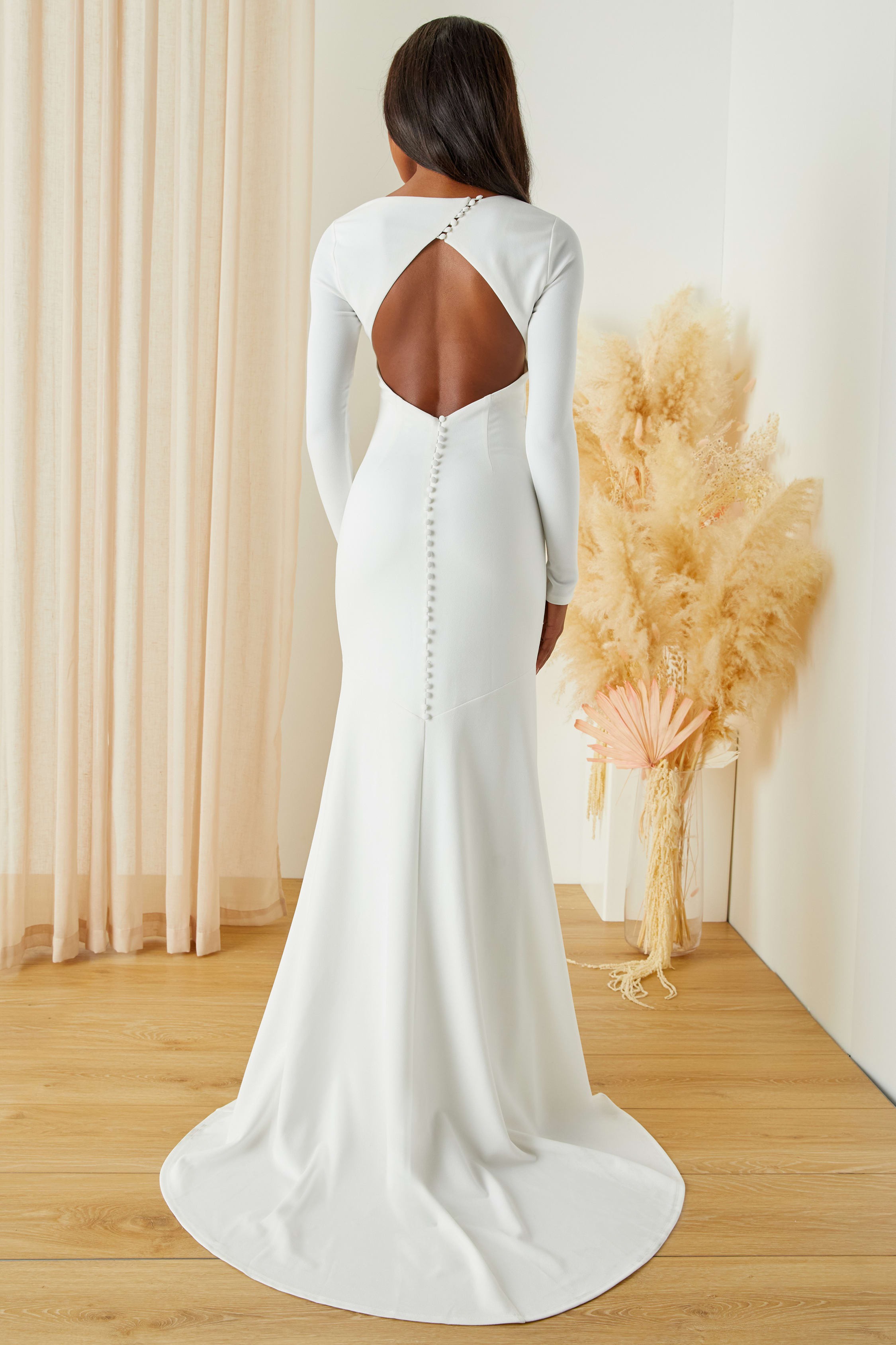 25 Best High Neck Wedding Dresses for a Truly Elevated Look