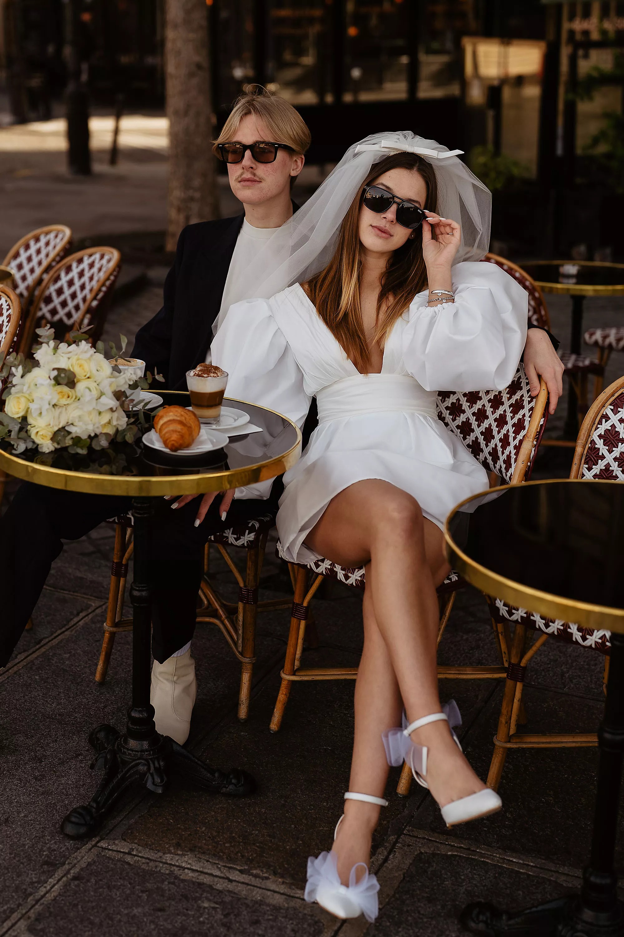 35 Best Short Wedding Dresses - Mini + Midi Length Bridal Dress Looks