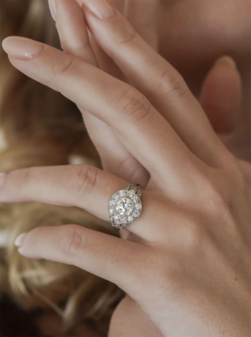 A Guide to Art Deco Era Engagement Rings With Erstwhile Jewelry - Green ...