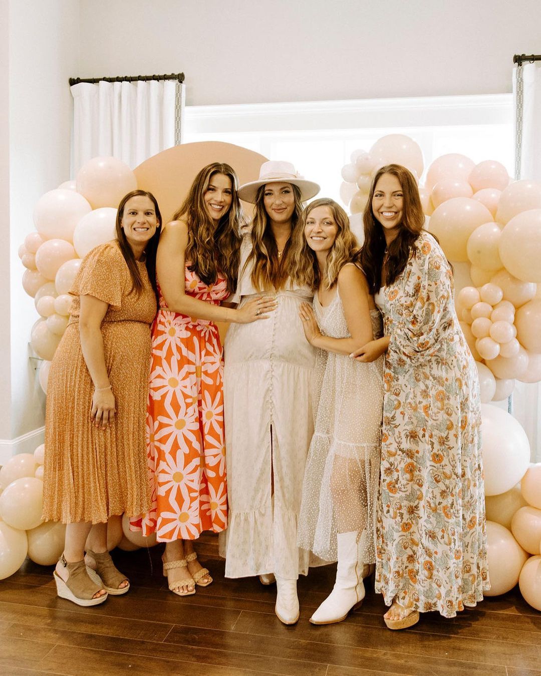 What to Wear To A Baby Shower As A Guest + 7 Cute Outfit Ideas