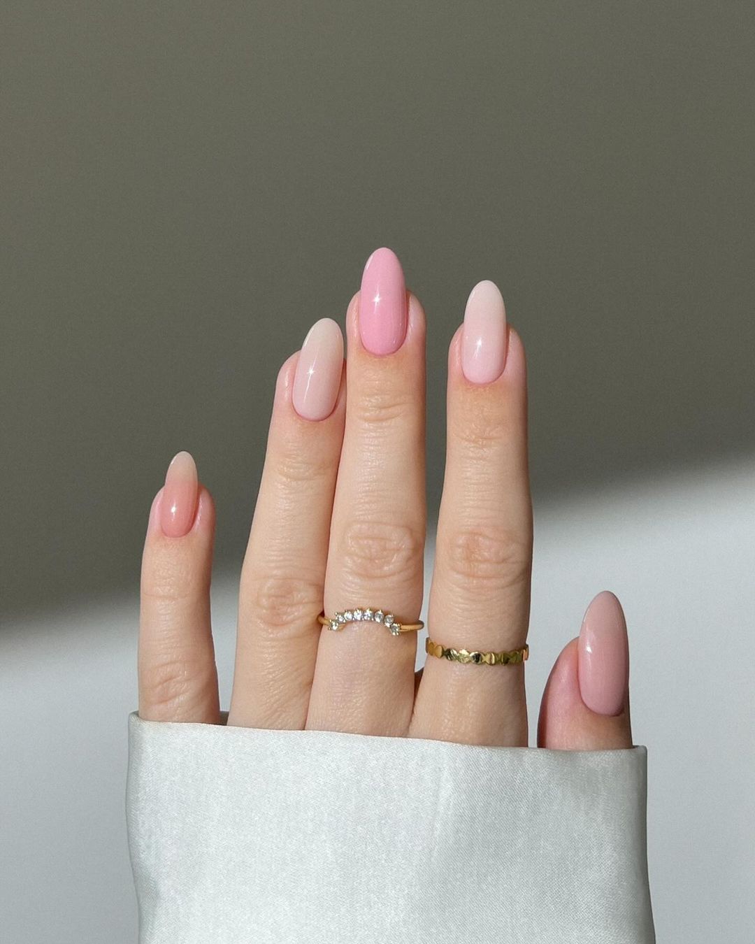 43 Natural Nails Designs and Neutral Nail Manicure Ideas for 2024