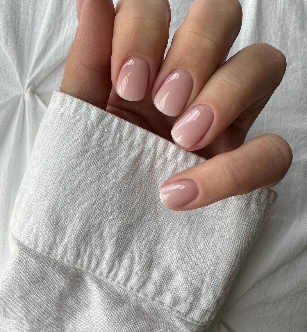 43 Natural Nails Designs and Neutral Nail Manicure Ideas for 2024