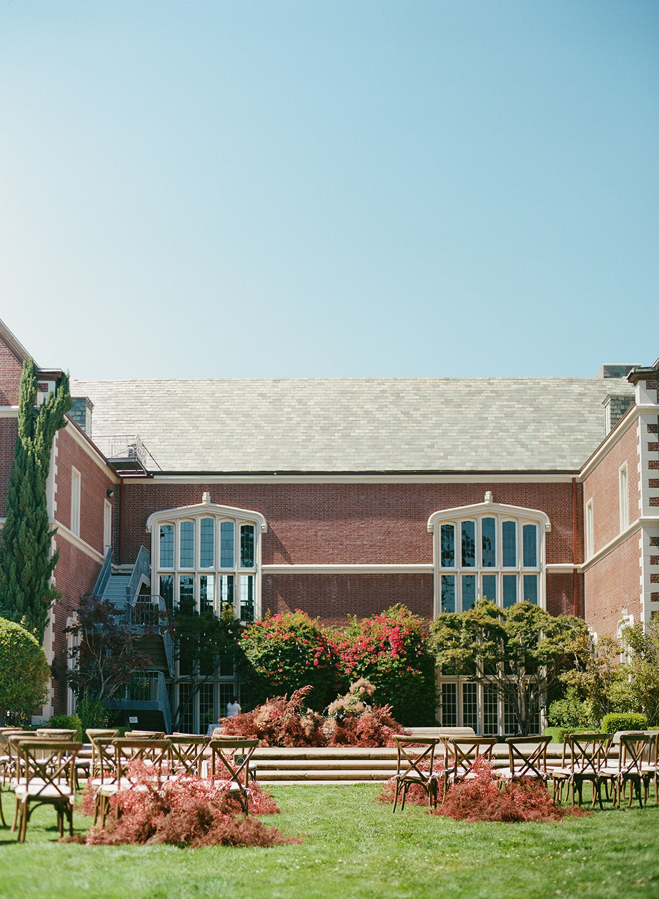 This Spellbinding Harry Potter Inspired Wedding Balanced Elegance With Magic