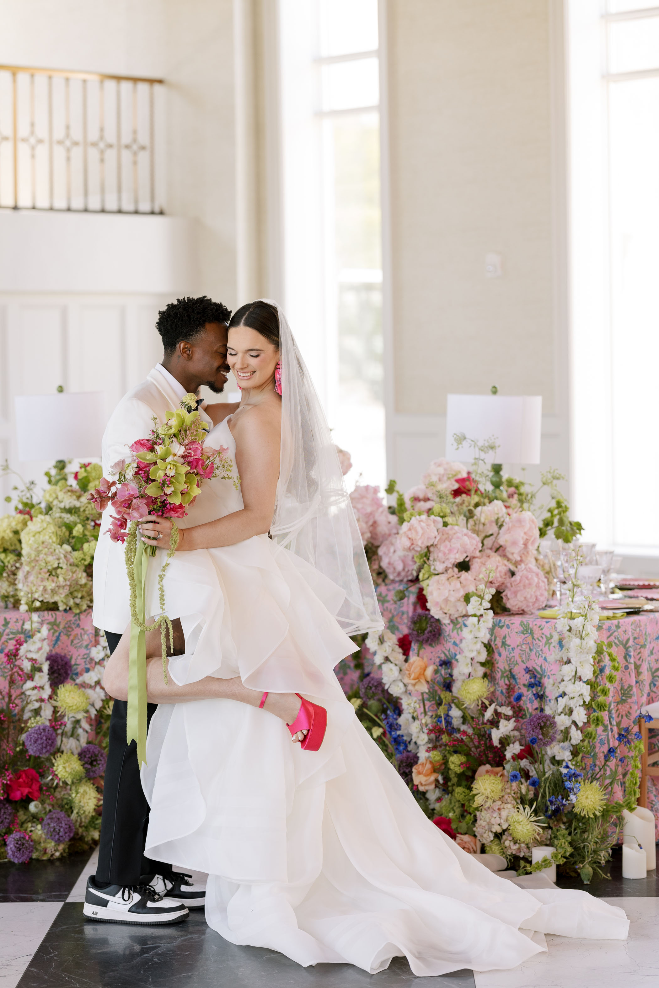 Hot Pink, Banana Leaves & Glam: A Maximalist Wedding Worth Daydreaming ...