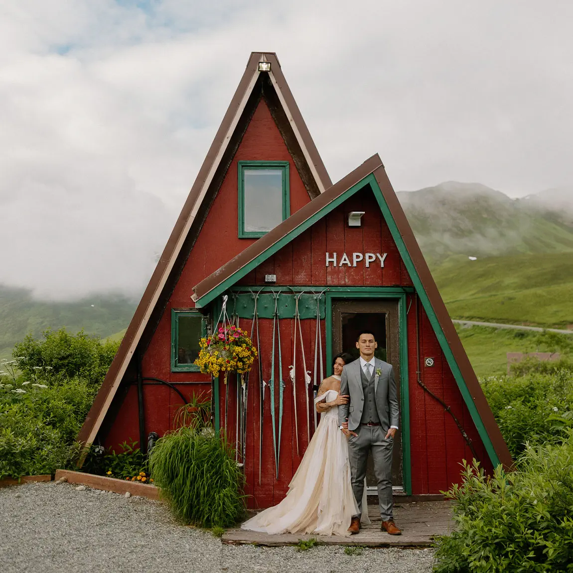 How to Elope in Alaska: Ultimate Planning Guide