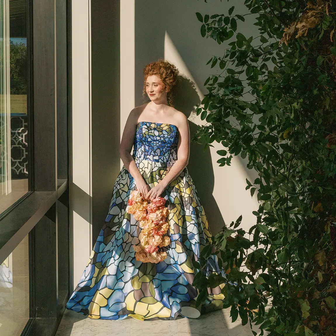 This Autumnal Art Nouveau Wedding Featured a Show-Stopping Stained ...